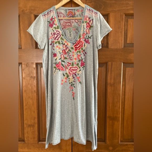 Johnny Was | Dresses | Johnny Was Embroidered Gray Floral Vneck Dress ...